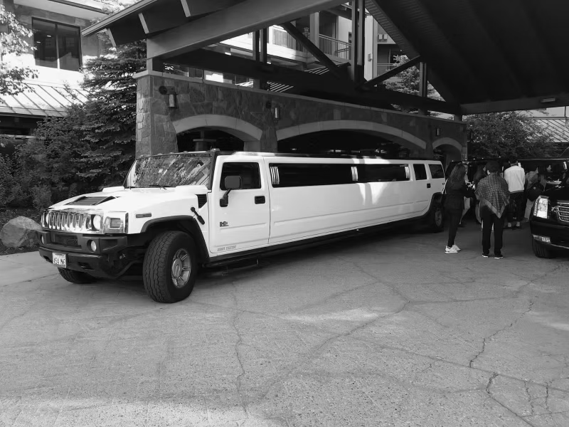 Hummer H2 Stretch Limo (White) | VIP Limousine